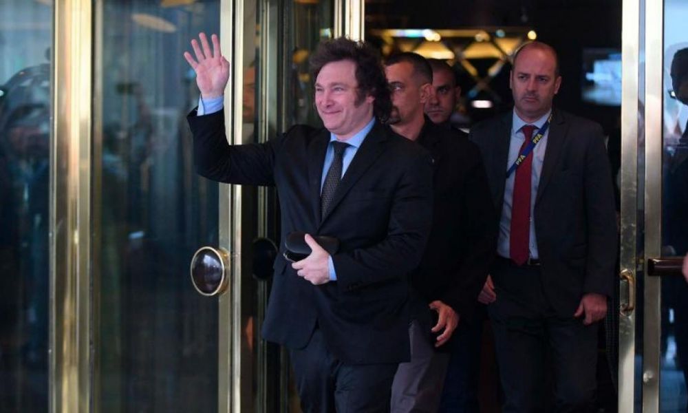 Javier Milei: Entre tradición y singularidad en su asunción presidencial